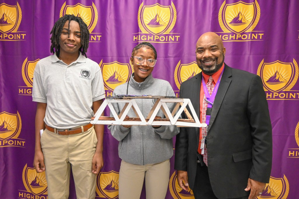 Highpoint School Bridges Minds and Skills at Inaugural Contest | HCDE News
